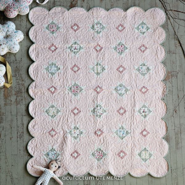 Acufactum Pattern Willow Cottage Star Quilt PAPER PATTERN - Willow ...