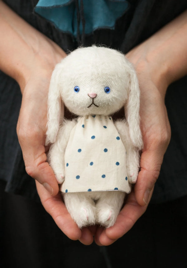 Matilda the Bunny by So Treasured PAPER pattern - Willow Cottage Quilt Co